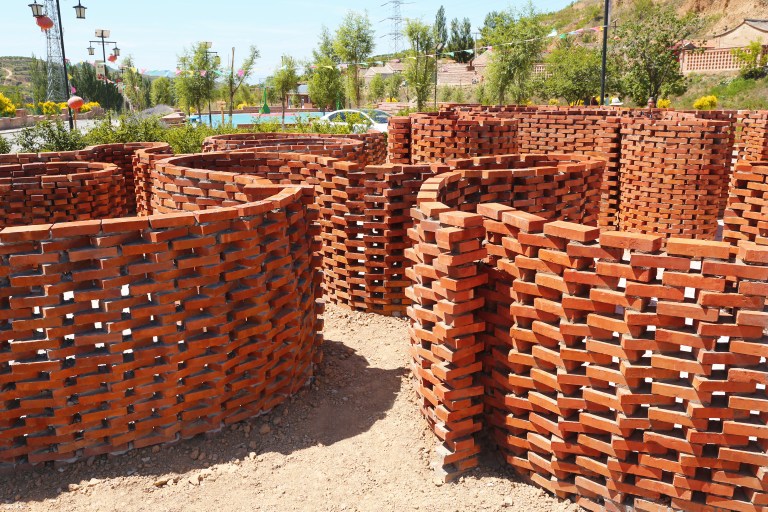 A brick labyrinth garden by robotic construction – Luo Dan's Archive
